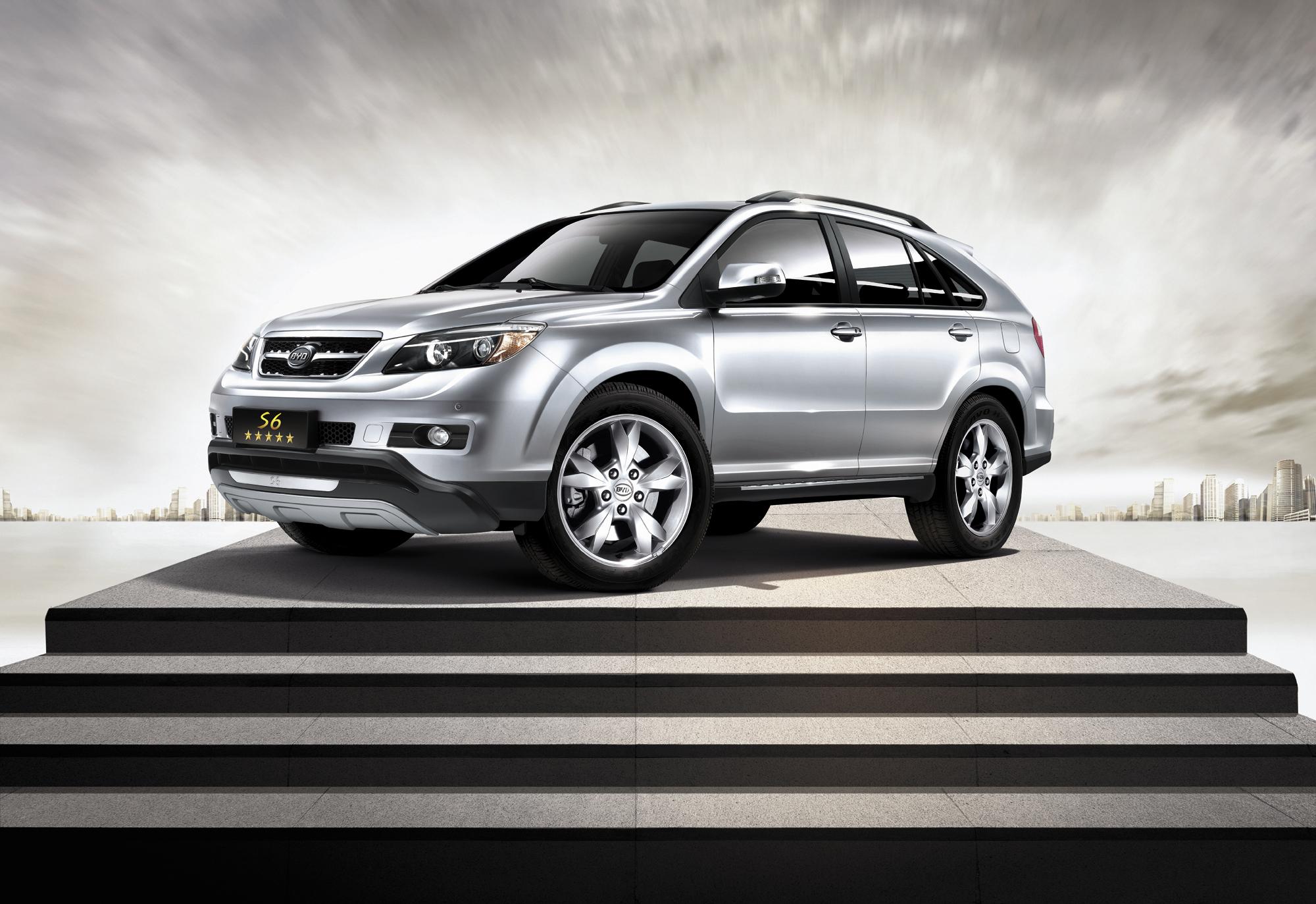 الصينيون قادمون يقدمون اللكزس RXعلى طريقتهم