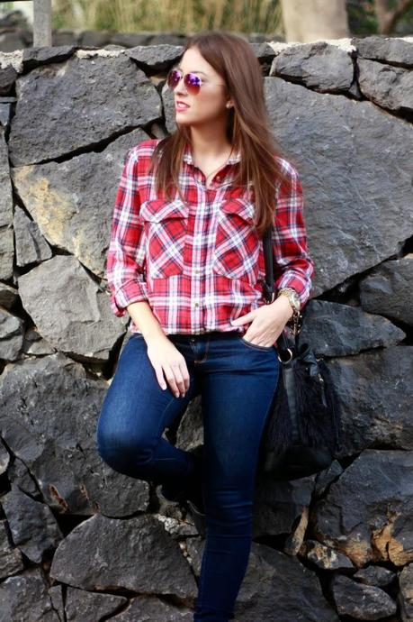 Blue jeans, plaid shirt - Paperblog