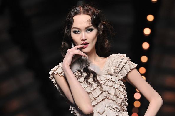Pfw: the controversial dior show fall-winter 2011 - Paperblog