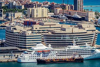 El Puerto de Barcelona rompe su propio récord de cruceristas con 3.5 millones de pasajeros ...